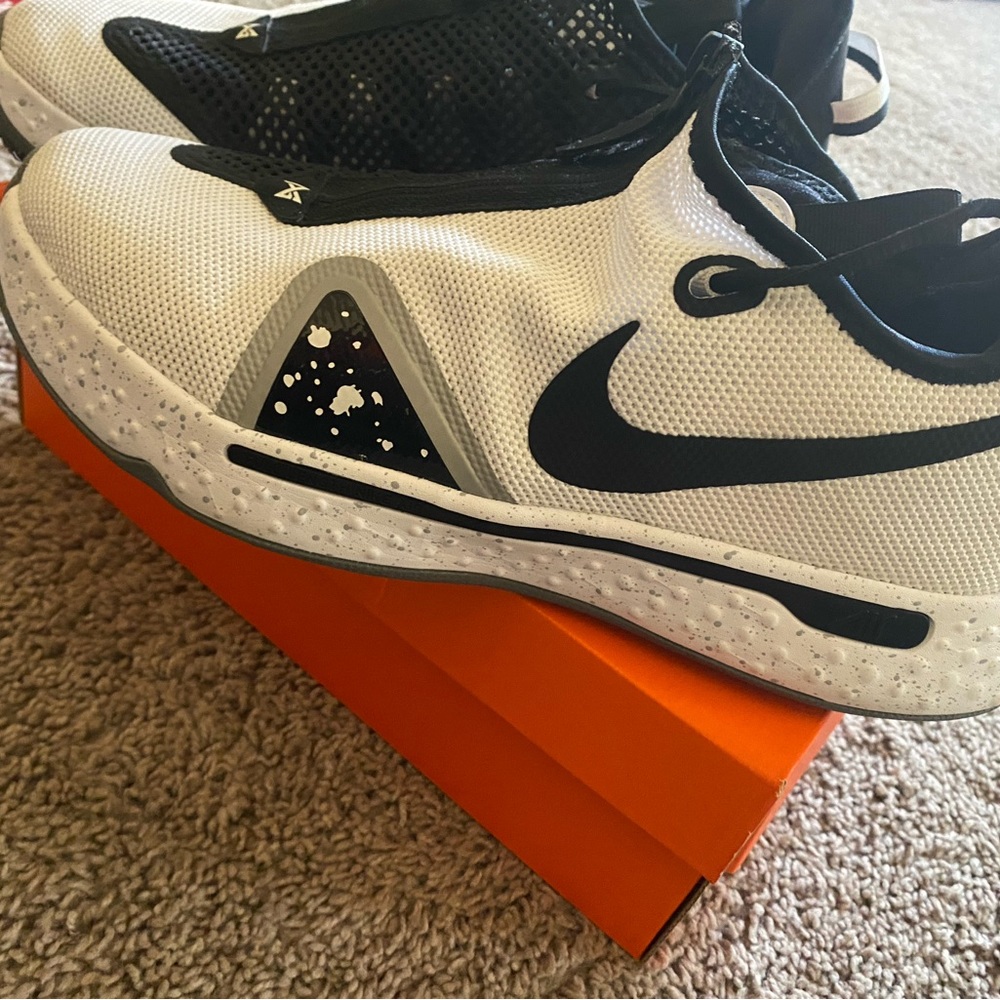 Nike Unisex White Black Cd5079100 Pg 4 Lace Up Basket… - Gem